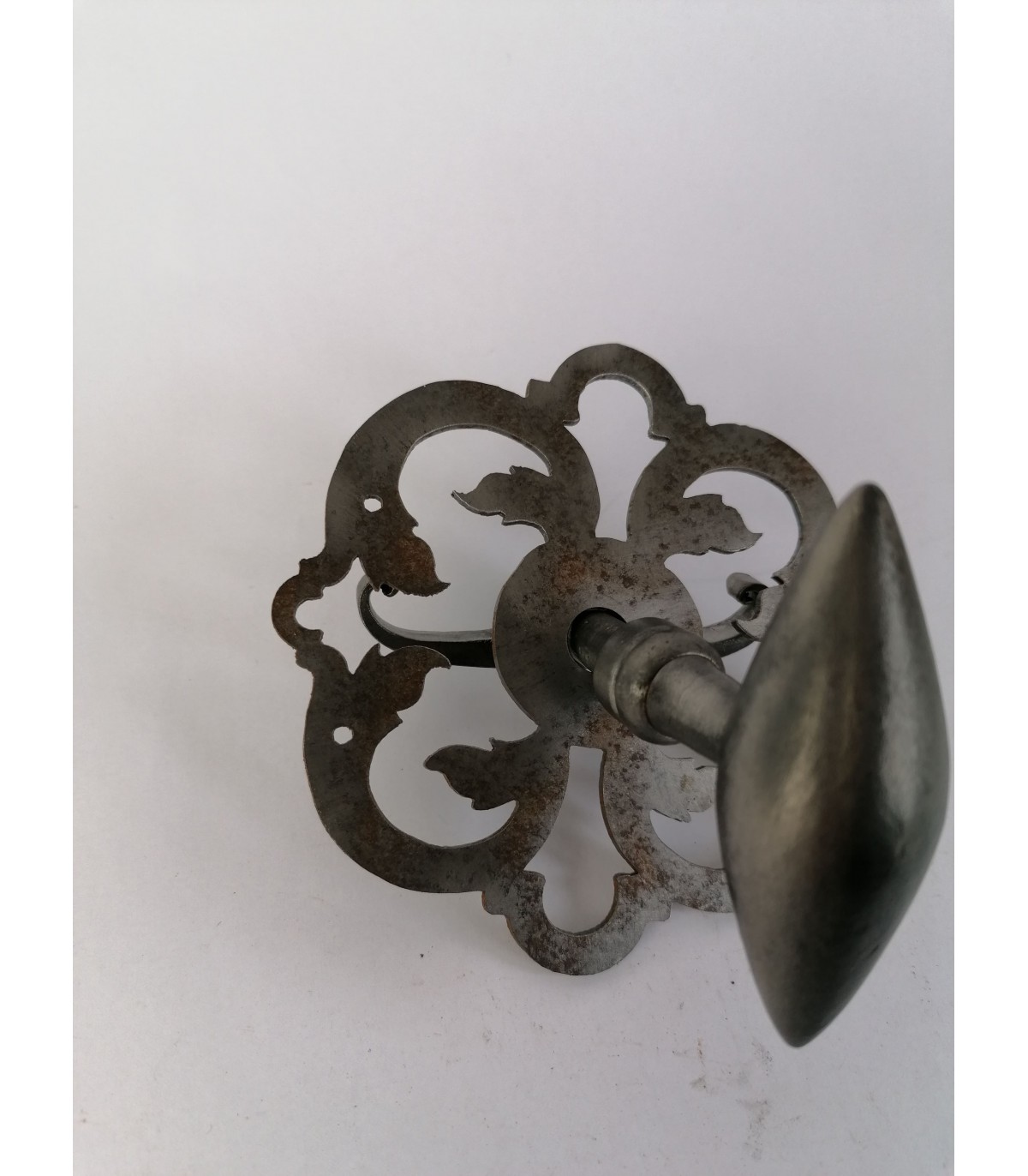 Clenches & Serrures Anciennes - Portes Anciennes de France